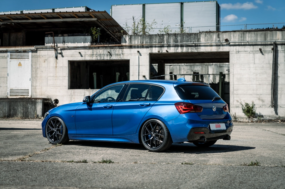 m140i